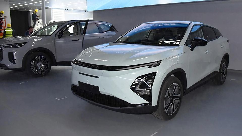 بررسی فونیکس اف ایکس برقی (Fownix FX EV) | bama.ir