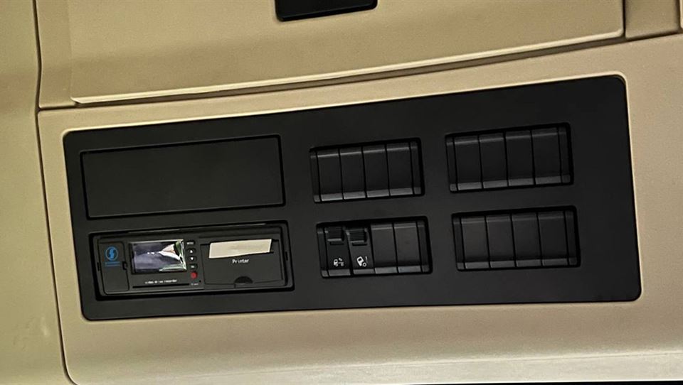 بررسی کامیون باری شکموتو X5000L آرین دیزل | bama.ir