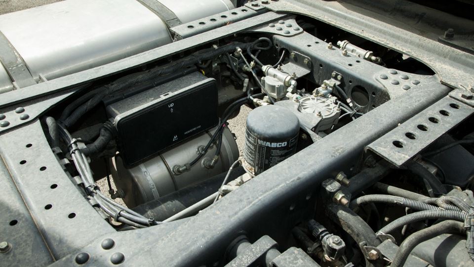 بررسی کامیون کشنده فوتون آئومان H4 | باما