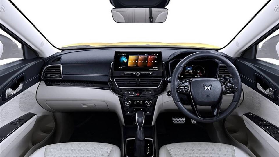 ماهیندرا XU7 3XO | bama.ir