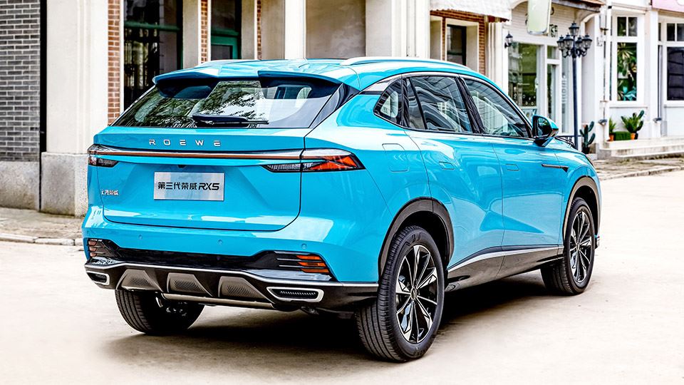 بررسی رووی RX5 هیبریدی پارس خودرو (Roewe eRX5) | bama.ir