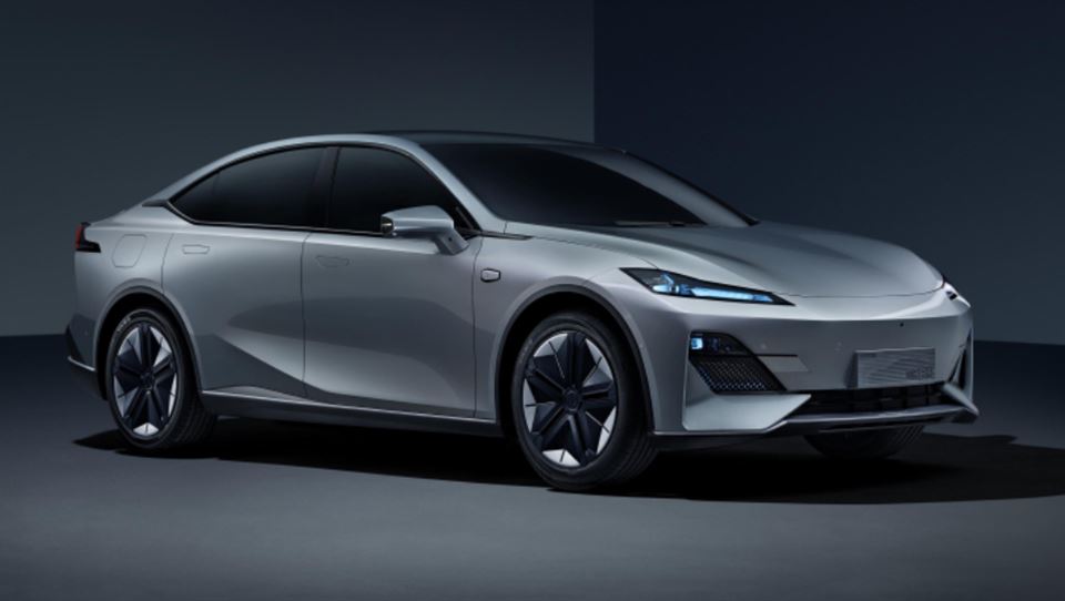 معرفی چانگان C385 | bama