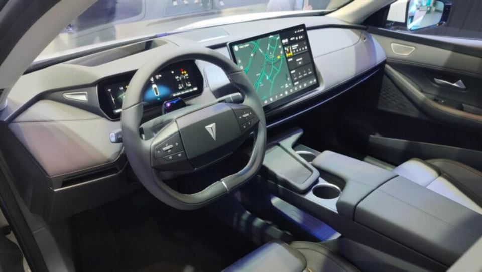 معرفی چانگان C385 | bama