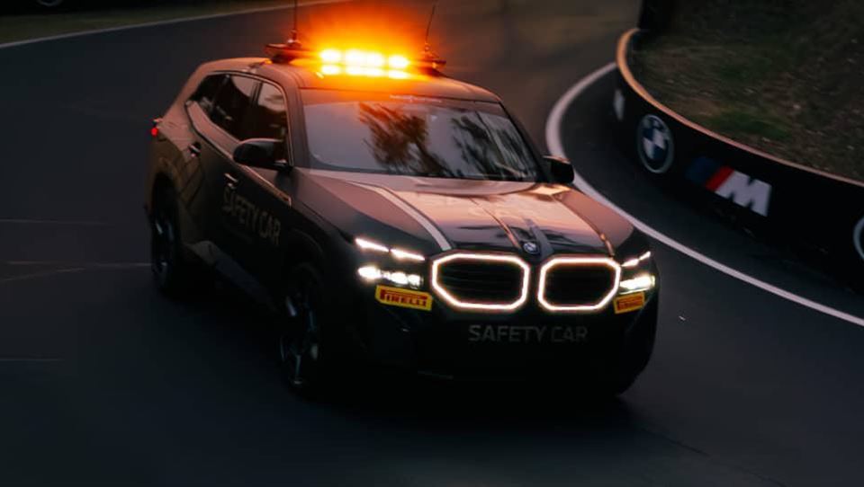 انتخاب ب ام و XM به عنوان خودروی ایمنی | bama.ir