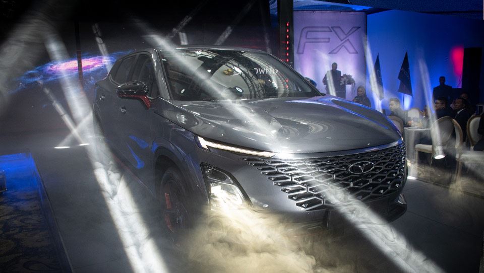 بررسی فونیکس اف ایکس (FX) | bama