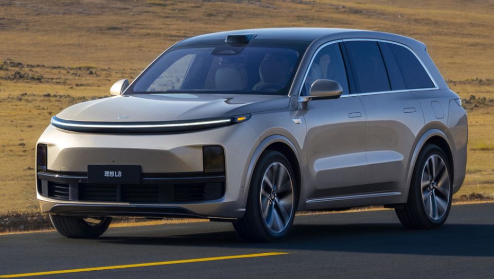 معرفی Li Auto L8 | bama.ir