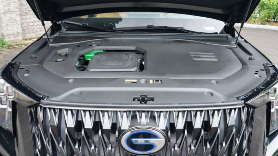 معرفی ترامپچی ES9 پلاگین هیبرید | bama.ir